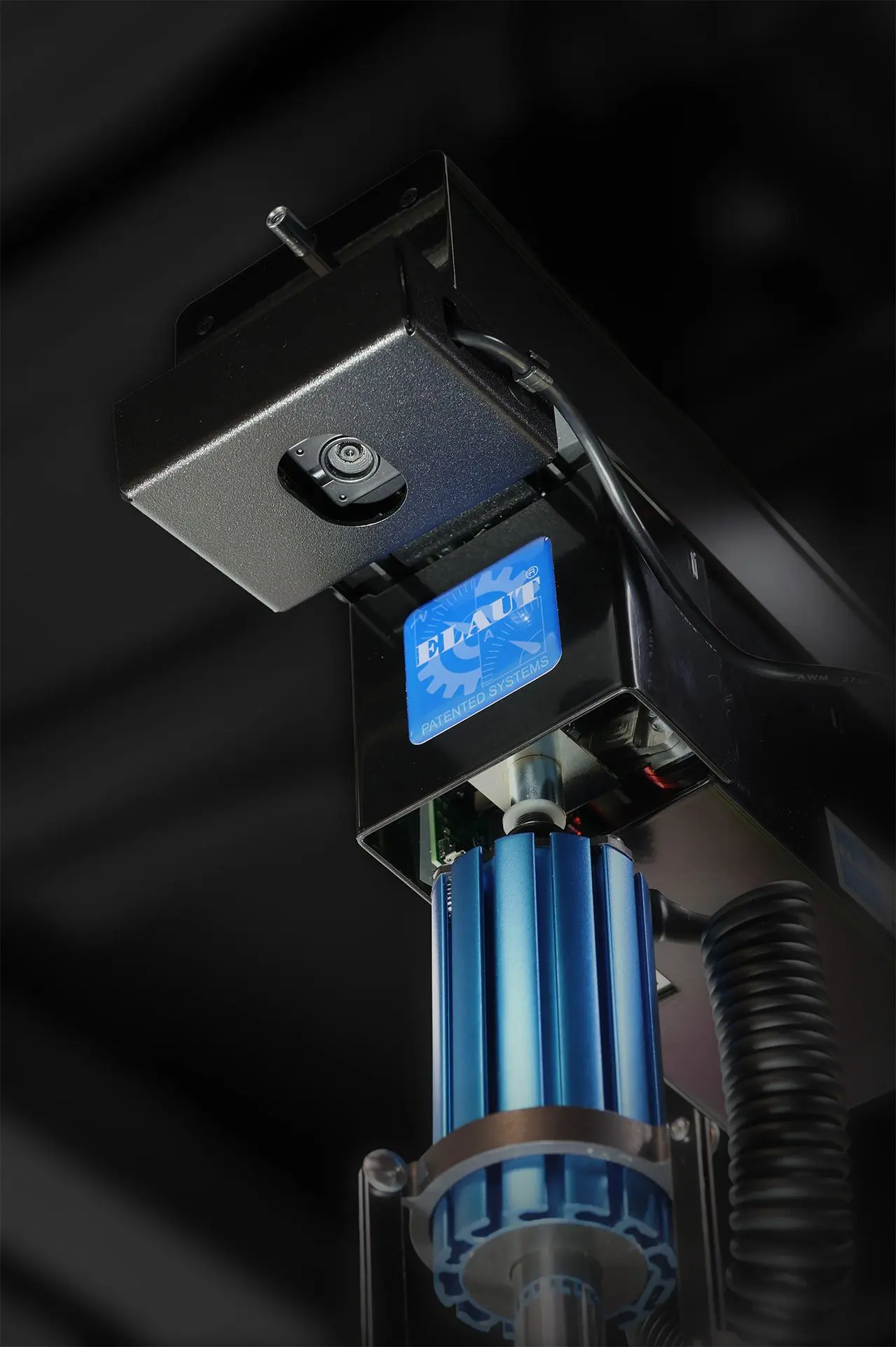 E Claw 2 0 Smart Claw Machine With Remote Access Elaut